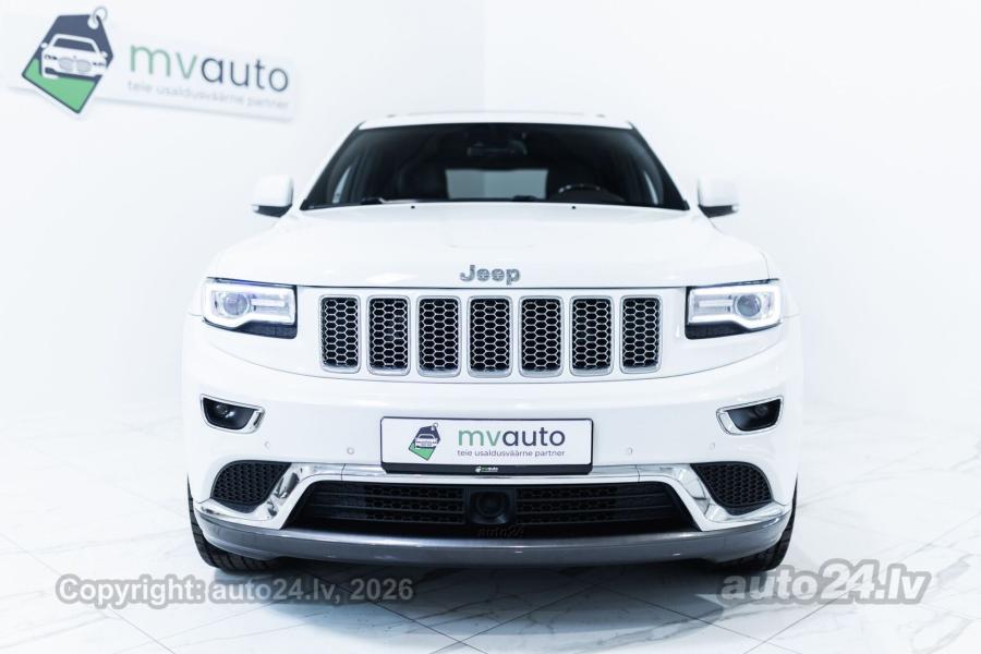 Balts Jeep Grand Cherokee 2013 Tallina, ar dzinēja tilpumu 3.00 L un nobraukumu 241 tūkst. km par 12990 €, foto 5 vietnē AUTOMOTO.COM.LV