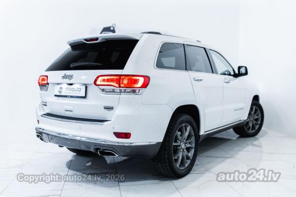 Balts Jeep Grand Cherokee 2013 Tallina, ar dzinēja tilpumu 3.00 L un nobraukumu 241 tūkst. km par 12990 €, foto 6 vietnē AUTOMOTO.COM.LV