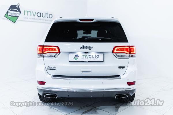 Balts Jeep Grand Cherokee 2013 Tallina, ar dzinēja tilpumu 3.00 L un nobraukumu 241 tūkst. km par 12990 €, foto 7 vietnē AUTOMOTO.COM.LV