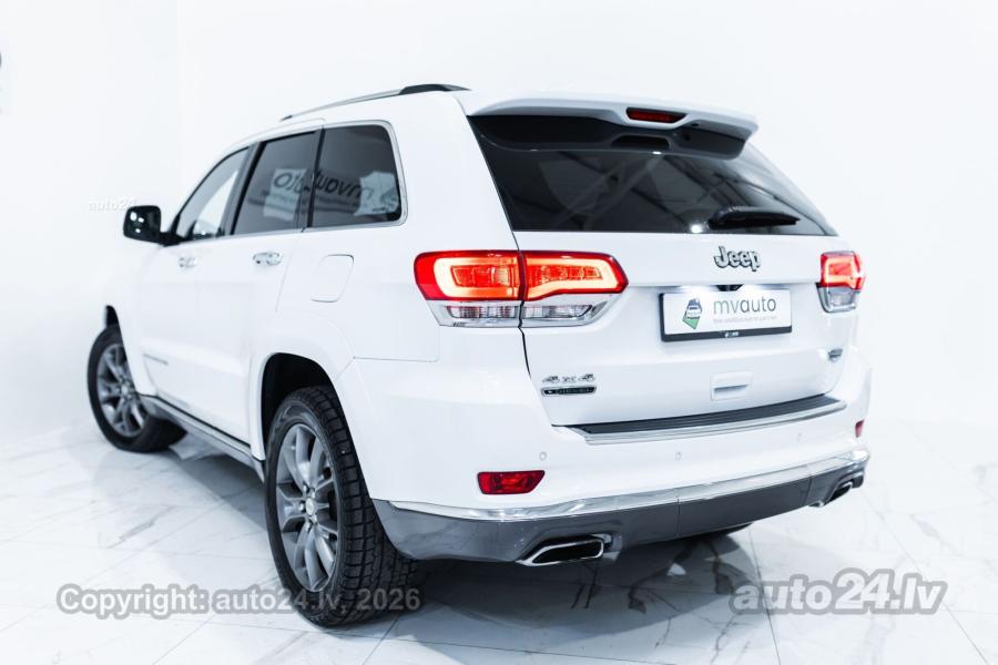 Balts Jeep Grand Cherokee 2013 Tallina, ar dzinēja tilpumu 3.00 L un nobraukumu 241 tūkst. km par 12990 €, foto 9 vietnē AUTOMOTO.COM.LV