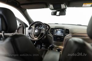 Balts Jeep Grand Cherokee 2013 Tallina, ar dzinēja tilpumu 3.00 L un nobraukumu 241 tūkst. km par 12990 €, foto 17 vietnē AUTOMOTO.COM.LV