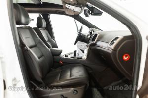 Balts Jeep Grand Cherokee 2013 Tallina, ar dzinēja tilpumu 3.00 L un nobraukumu 241 tūkst. km par 12990 €, foto 18 vietnē AUTOMOTO.COM.LV