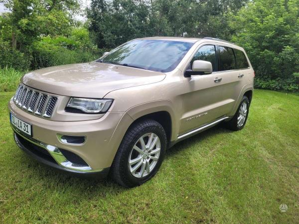Yellow Jeep Grand Cherokee 2013 in Vilkaviskis, with an engine capacity of 2.99 L and mileage of 248 thousand km for 11500 €, photo 1 on AUTOMOTO.COM.LV
