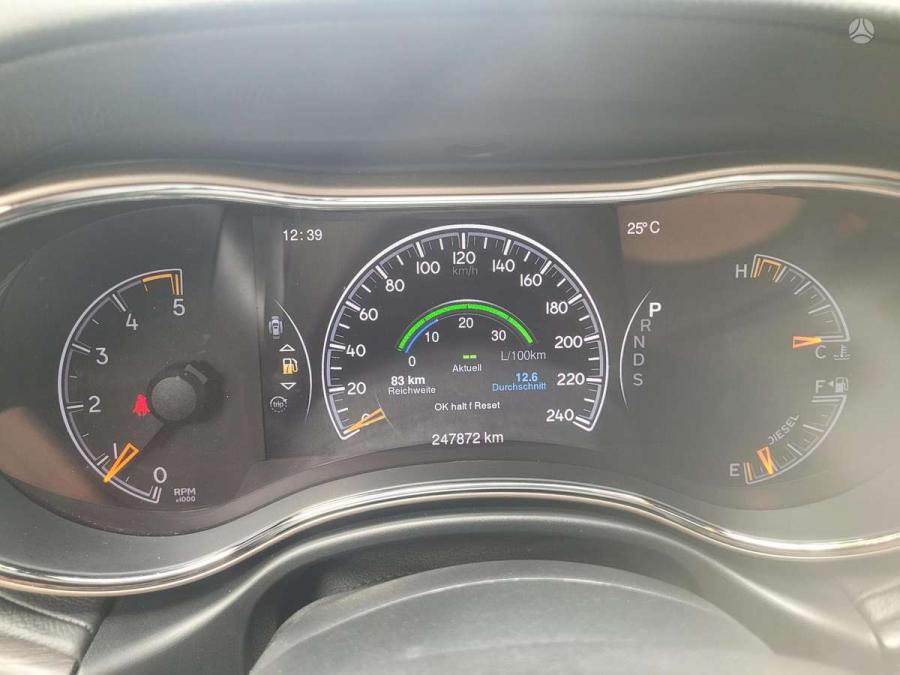 Dzeltens Jeep Grand Cherokee 2013 Vilkaviškis, ar dzinēja tilpumu 2.99 L un nobraukumu 248 tūkst. km par 11500 €, foto 13 vietnē AUTOMOTO.COM.LV