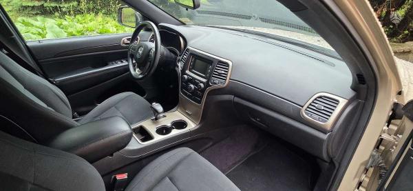 Dzeltens Jeep Grand Cherokee 2015 Klaipėda, ar dzinēja tilpumu 3.60 L un nobraukumu 319 tūkst. km par 7600 €, foto 9 vietnē AUTOMOTO.COM.LV