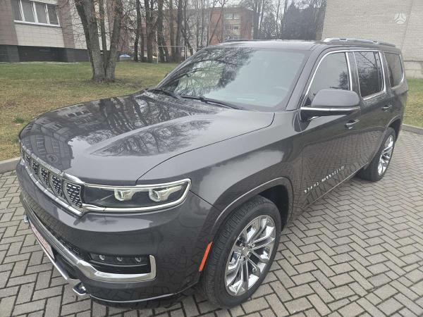 Grey Jeep grand-wagoneer 2022 in Silute, with an engine capacity of 6.40 L and mileage of 6 thousand km for 89500 €, photo 2 on AUTOMOTO.COM.LV