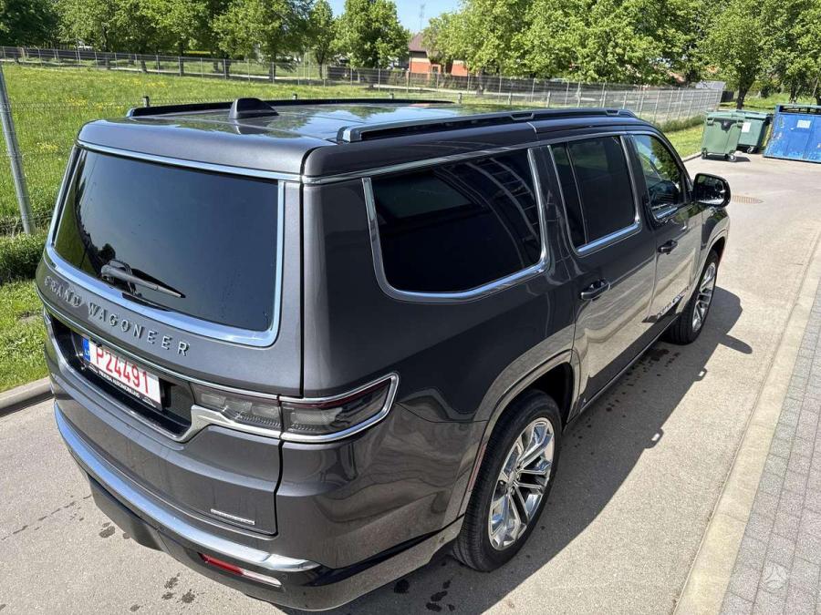 Pelēks Jeep grand-wagoneer 2022 Šilutė, ar dzinēja tilpumu 6.40 L un nobraukumu 6 tūkst. km par 77000 €, foto 6 vietnē AUTOMOTO.COM.LV