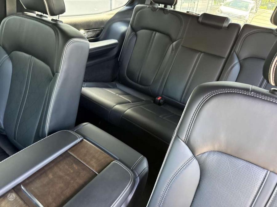 Pelēks Jeep grand-wagoneer 2022 Šilutė, ar dzinēja tilpumu 6.40 L un nobraukumu 6 tūkst. km par 77000 €, foto 13 vietnē AUTOMOTO.COM.LV