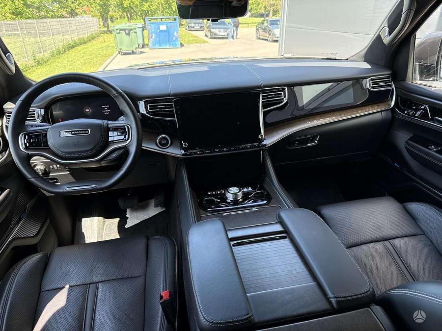 Pelēks Jeep grand-wagoneer 2022 Šilutė, ar dzinēja tilpumu 6.40 L un nobraukumu 6 tūkst. km par 77000 €, foto 15 vietnē AUTOMOTO.COM.LV