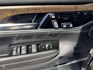 Pelēks Jeep grand-wagoneer 2022 Šilutė, ar dzinēja tilpumu 6.40 L un nobraukumu 6 tūkst. km par 77000 €, foto 17 vietnē AUTOMOTO.COM.LV
