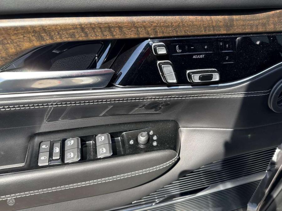 Pelēks Jeep grand-wagoneer 2022 Šilutė, ar dzinēja tilpumu 6.40 L un nobraukumu 6 tūkst. km par 77000 €, foto 17 vietnē AUTOMOTO.COM.LV