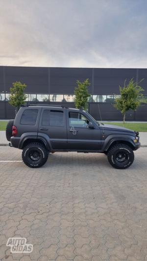 Pelēks Jeep Liberty 2006 Kauņa, ar dzinēja tilpumu 3.70 L un nobraukumu 232 tūkst. km par 6600 €, foto 13 vietnē AUTOMOTO.COM.LV