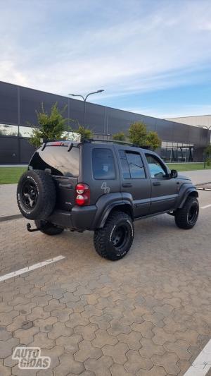 Pelēks Jeep Liberty 2006 Kauņa, ar dzinēja tilpumu 3.70 L un nobraukumu 232 tūkst. km par 6600 €, foto 15 vietnē AUTOMOTO.COM.LV