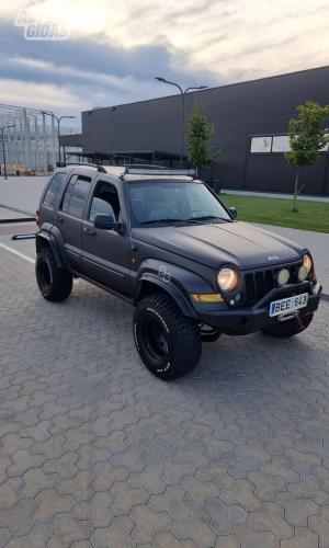 Pelēks Jeep Liberty 2006 Kauņa, ar dzinēja tilpumu 3.70 L un nobraukumu 232 tūkst. km par 6600 €, foto 16 vietnē AUTOMOTO.COM.LV