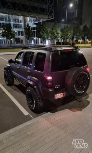 Pelēks Jeep Liberty 2006 Kauņa, ar dzinēja tilpumu 3.70 L un nobraukumu 232 tūkst. km par 6600 €, foto 18 vietnē AUTOMOTO.COM.LV