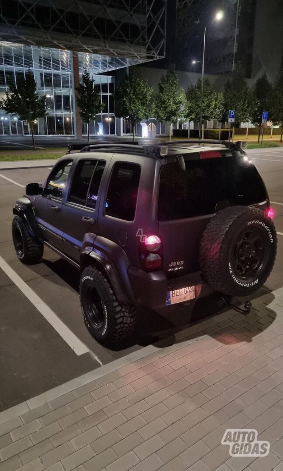 Pelēks Jeep Liberty 2006 Kauņa, ar dzinēja tilpumu 3.70 L un nobraukumu 232 tūkst. km par 6600 €, foto 18 vietnē AUTOMOTO.COM.LV