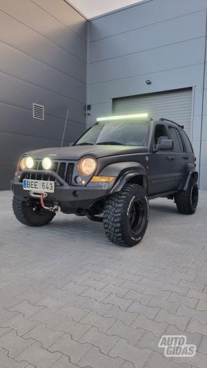 Pelēks Jeep Liberty 2006 Kauņa, ar dzinēja tilpumu 3.70 L un nobraukumu 232 tūkst. km par 6600 €, foto 26 vietnē AUTOMOTO.COM.LV