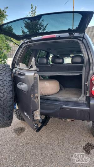 Pelēks Jeep Liberty 2006 Kauņa, ar dzinēja tilpumu 3.70 L un nobraukumu 232 tūkst. km par 6600 €, foto 33 vietnē AUTOMOTO.COM.LV