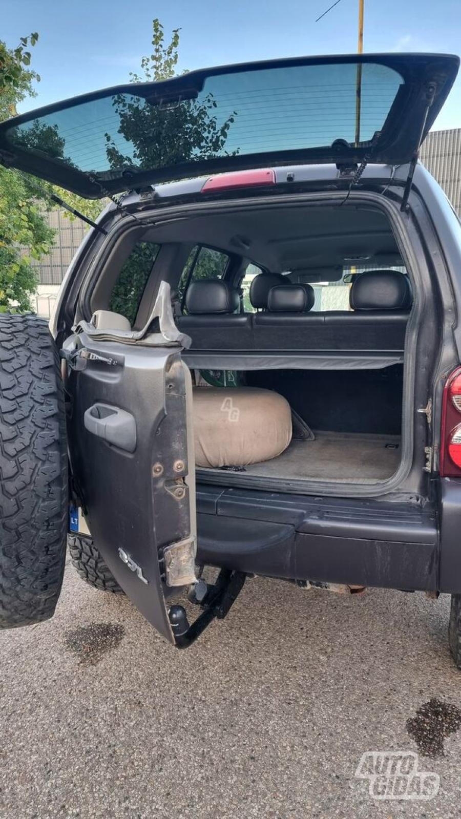 Pelēks Jeep Liberty 2006 Kauņa, ar dzinēja tilpumu 3.70 L un nobraukumu 232 tūkst. km par 6600 €, foto 33 vietnē AUTOMOTO.COM.LV