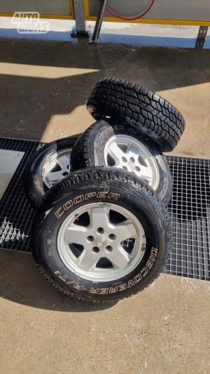 Pelēks Jeep Liberty 2006 Kauņa, ar dzinēja tilpumu 3.70 L un nobraukumu 232 tūkst. km par 6600 €, foto 37 vietnē AUTOMOTO.COM.LV