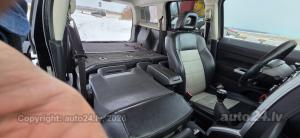 Black Jeep Patriot 2007 in Parnu, with an engine capacity of 2.00 L and mileage of 285 thousand km for 2900 €, photo 14 on AUTOMOTO.COM.LV