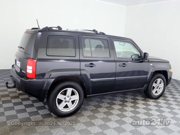 Melns Jeep Patriot 2007 Tallina, ar dzinēja tilpumu 2.40 L un nobraukumu 265 tūkst. km par 2599 €, foto 3 vietnē AUTOMOTO.COM.LV