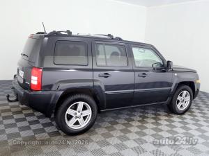 Melns Jeep Patriot 2007 Tallina, ar dzinēja tilpumu 2.40 L un nobraukumu 265 tūkst. km par 2599 €, foto 4 vietnē AUTOMOTO.COM.LV