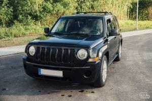 Melns Jeep Patriot 2008 Klaipėda, ar dzinēja tilpumu 2.00 L un nobraukumu 380 tūkst. km par 1600 €, foto  vietnē AUTOMOTO.COM.LV