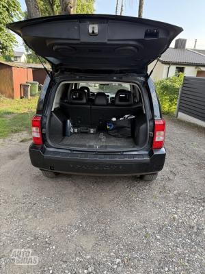Melns Jeep Patriot 2008 Kauņa, ar dzinēja tilpumu 2.40 L un nobraukumu 289 tūkst. km par 3500 €, foto 6 vietnē AUTOMOTO.COM.LV
