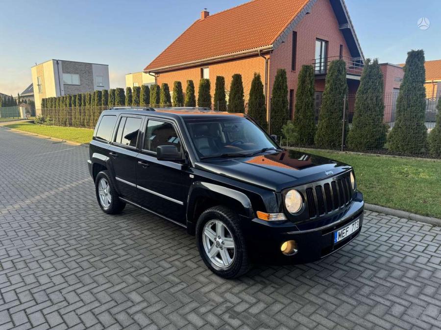 Melns Jeep Patriot 2010 Klaipėda, ar dzinēja tilpumu 2.20 L un nobraukumu 328 tūkst. km par 3150 €, foto 3 vietnē AUTOMOTO.COM.LV