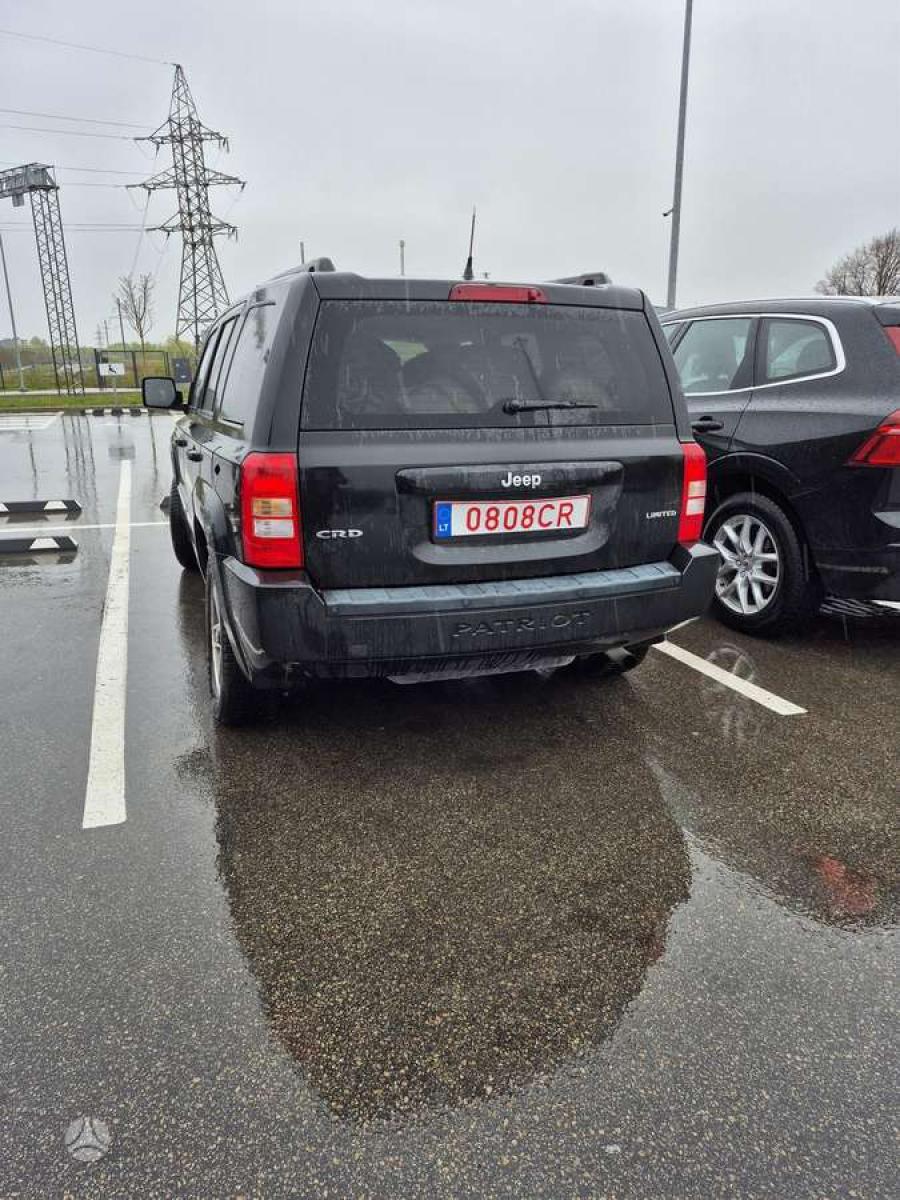 Melns Jeep Patriot 2010 Klaipėda, ar dzinēja tilpumu 1.97 L un nobraukumu 297 tūkst. km par 3400 €, foto 4 vietnē AUTOMOTO.COM.LV