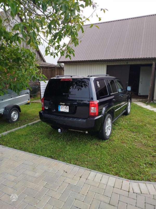 Zils Jeep Patriot 2010 Kėdainiai, ar dzinēja tilpumu 2.40 L un nobraukumu 211 tūkst. km par 3000 €, foto 2 vietnē AUTOMOTO.COM.LV