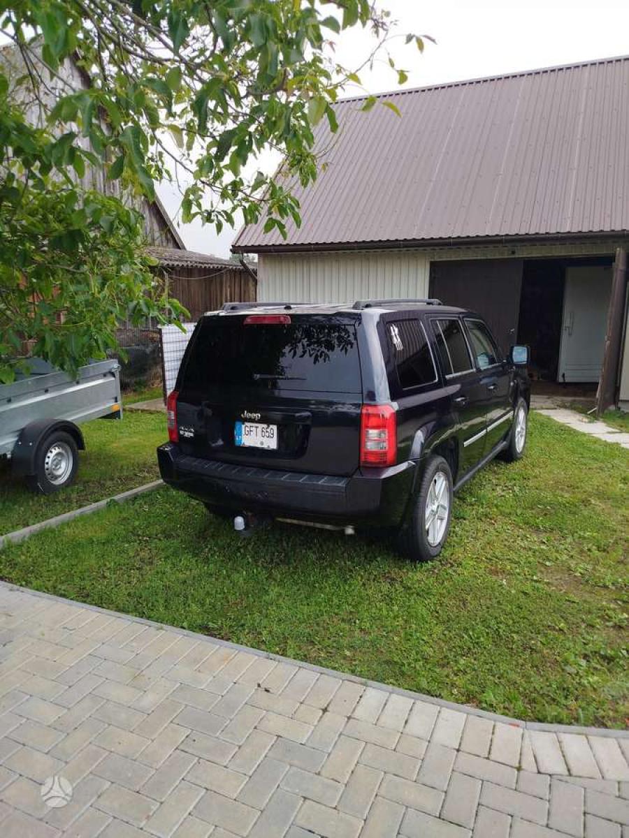 Zils Jeep Patriot 2010 Kėdainiai, ar dzinēja tilpumu 2.40 L un nobraukumu 211 tūkst. km par 3000 €, foto 3 vietnē AUTOMOTO.COM.LV