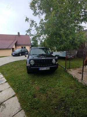 Zils Jeep Patriot 2010 Kėdainiai, ar dzinēja tilpumu 2.40 L un nobraukumu 211 tūkst. km par 3000 €, foto 4 vietnē AUTOMOTO.COM.LV