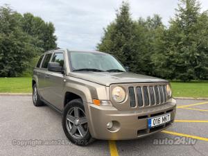 Brūns Jeep Patriot 2007 Tallina, ar dzinēja tilpumu 2.40 L un nobraukumu 310 tūkst. km par 2000 €, foto  vietnē AUTOMOTO.COM.LV