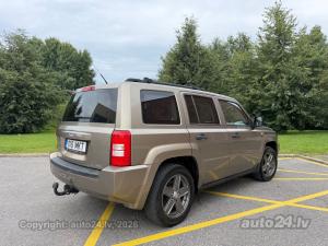 Brūns Jeep Patriot 2007 Tallina, ar dzinēja tilpumu 2.40 L un nobraukumu 310 tūkst. km par 2000 €, foto 5 vietnē AUTOMOTO.COM.LV