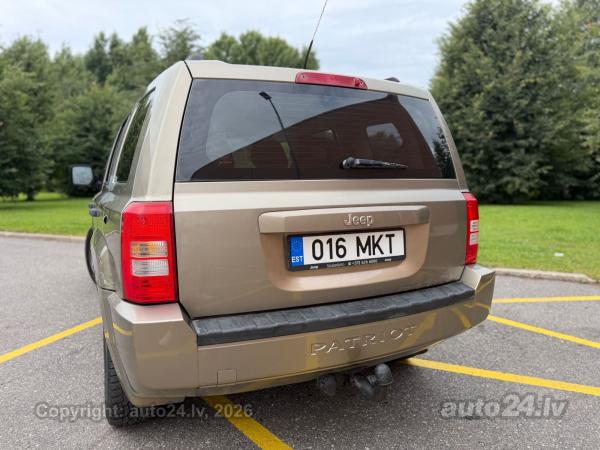 Brūns Jeep Patriot 2007 Tallina, ar dzinēja tilpumu 2.40 L un nobraukumu 310 tūkst. km par 2000 €, foto 5 vietnē AUTOMOTO.COM.LV