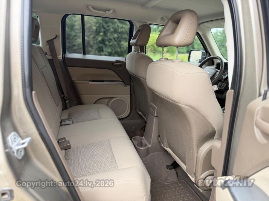 Brūns Jeep Patriot 2007 Tallina, ar dzinēja tilpumu 2.40 L un nobraukumu 310 tūkst. km par 2000 €, foto 15 vietnē AUTOMOTO.COM.LV