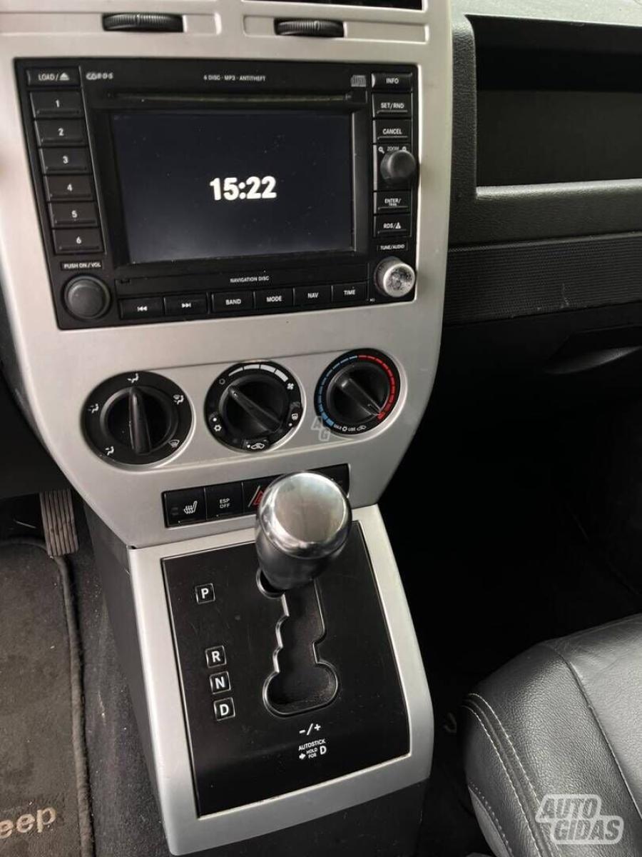 Jeep Patriot 2022 in Vilnius, with an engine capacity of 2.40 L and mileage of 293 thousand km for 2000 €, photo 7 on AUTOMOTO.COM.LV
