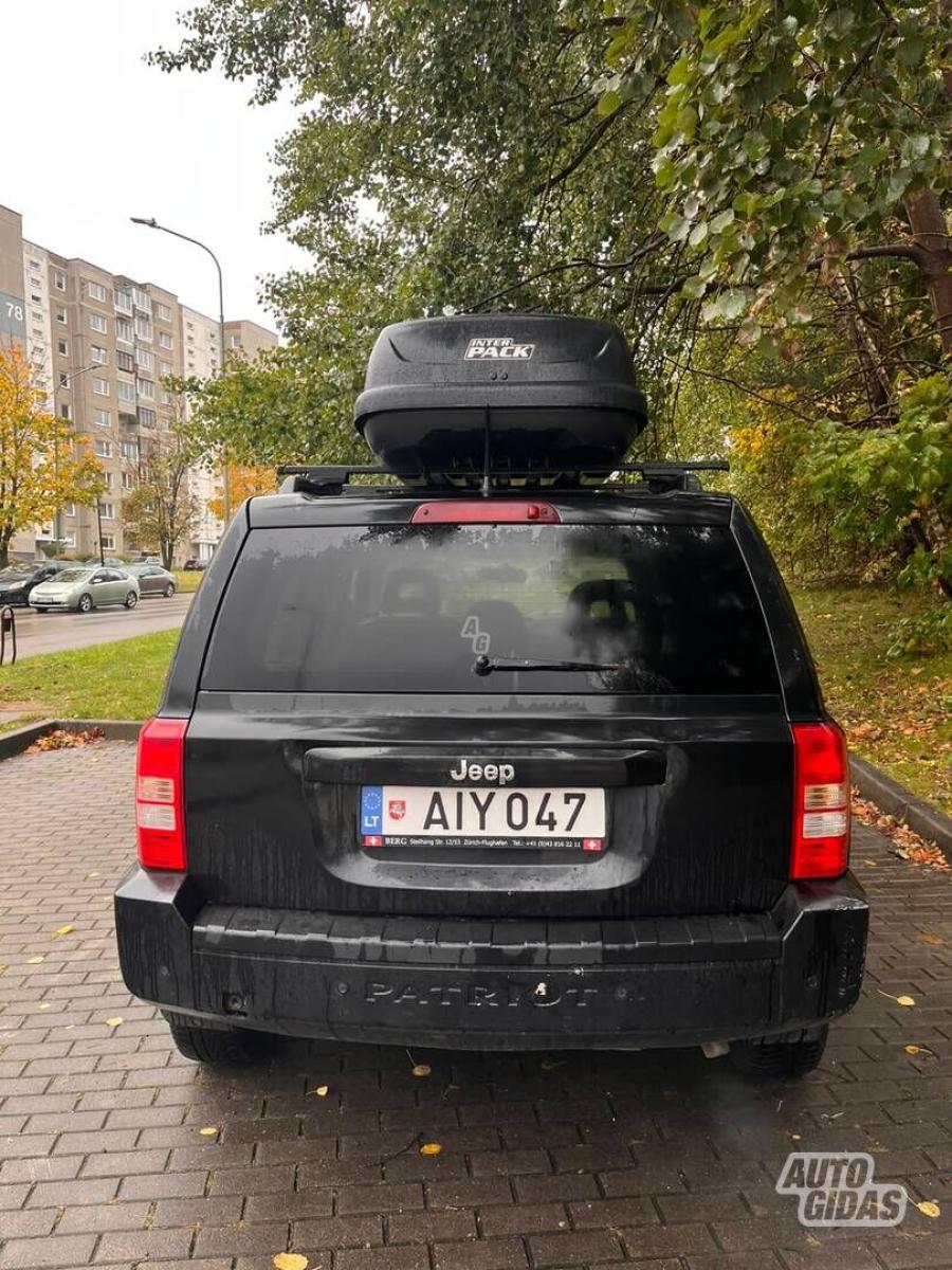 Jeep Patriot 2022 in Vilnius, with an engine capacity of 2.40 L and mileage of 293 thousand km for 2000 €, photo 19 on AUTOMOTO.COM.LV