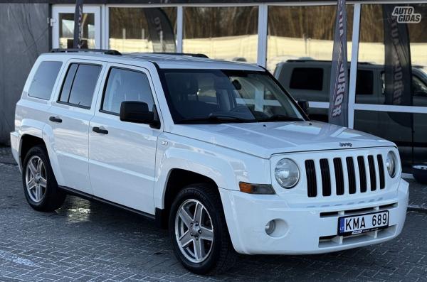 Balts Jeep Patriot 2008 Radviliškis, ar dzinēja tilpumu 2.00 L un nobraukumu 242 tūkst. km par 4650 €, foto 4 vietnē AUTOMOTO.COM.LV
