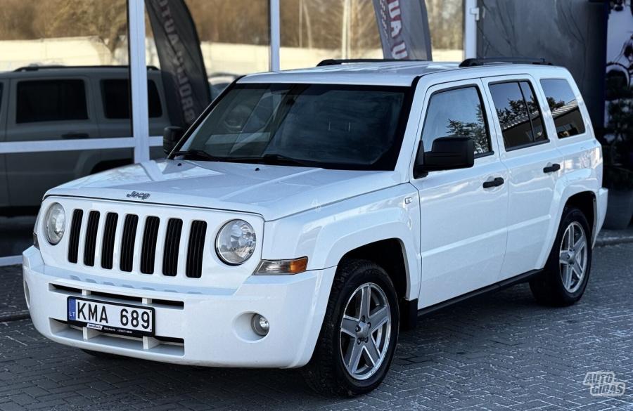 Balts Jeep Patriot 2008 Radviliškis, ar dzinēja tilpumu 2.00 L un nobraukumu 242 tūkst. km par 4650 €, foto 5 vietnē AUTOMOTO.COM.LV