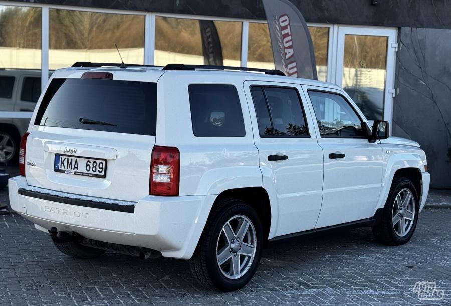 Balts Jeep Patriot 2008 Radviliškis, ar dzinēja tilpumu 2.00 L un nobraukumu 242 tūkst. km par 4650 €, foto 10 vietnē AUTOMOTO.COM.LV
