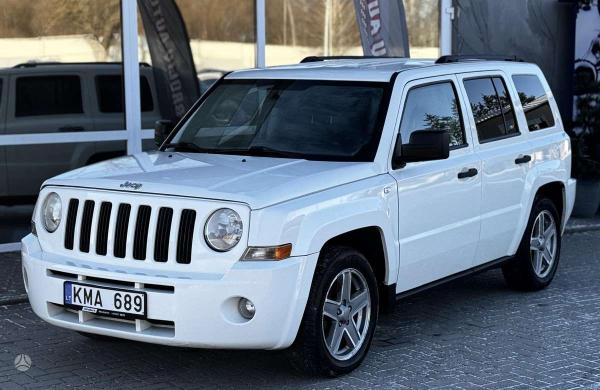 Balts Jeep Patriot 2008 Radviliškis, ar dzinēja tilpumu 2.00 L un nobraukumu 242 tūkst. km par 4650 €, foto 5 vietnē AUTOMOTO.COM.LV