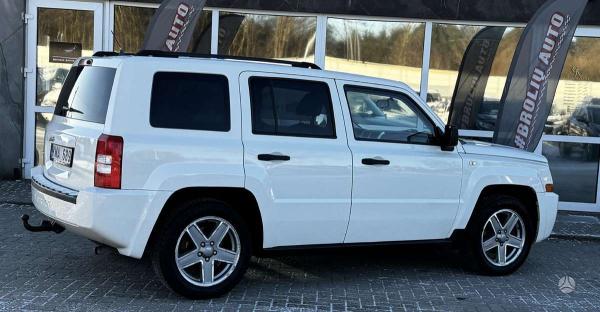 Balts Jeep Patriot 2008 Radviliškis, ar dzinēja tilpumu 2.00 L un nobraukumu 242 tūkst. km par 4650 €, foto 8 vietnē AUTOMOTO.COM.LV