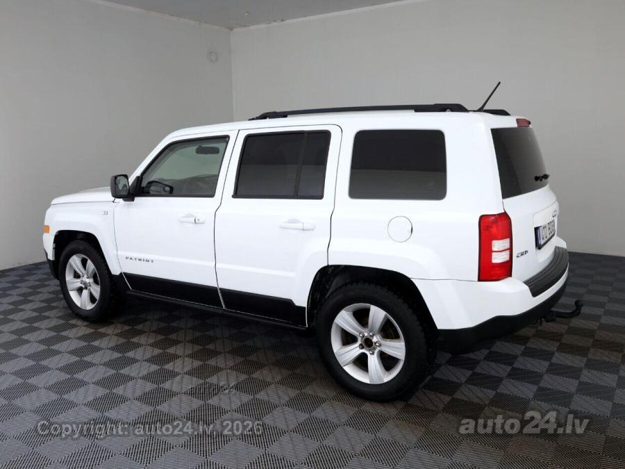 Balts Jeep Patriot 2011 Tallina, ar dzinēja tilpumu 2.10 L un nobraukumu 237 tūkst. km par 3999 €, foto 4 vietnē AUTOMOTO.COM.LV