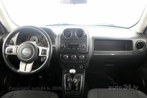 Balts Jeep Patriot 2011 Tallina, ar dzinēja tilpumu 2.10 L un nobraukumu 237 tūkst. km par 3999 €, foto 5 vietnē AUTOMOTO.COM.LV