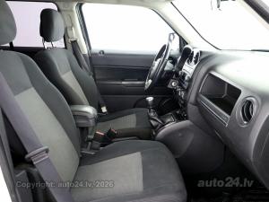 Balts Jeep Patriot 2011 Tallina, ar dzinēja tilpumu 2.10 L un nobraukumu 237 tūkst. km par 3999 €, foto 6 vietnē AUTOMOTO.COM.LV