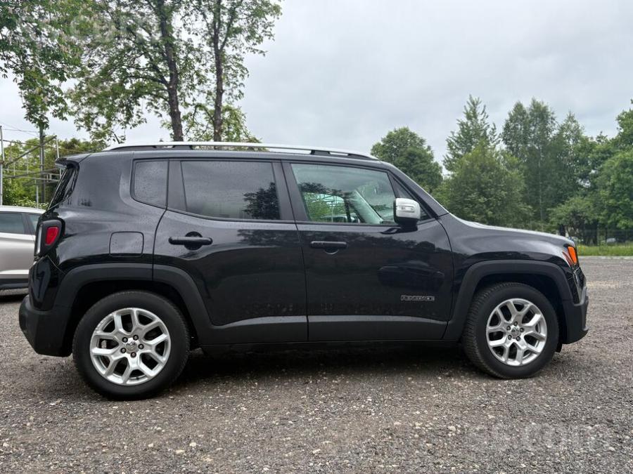 Melns Jeep Renegade 2015 Rīga, ar dzinēja tilpumu 1.40 L un nobraukumu 0 tūkst. km par 9800 €, foto 6 vietnē AUTOMOTO.COM.LV