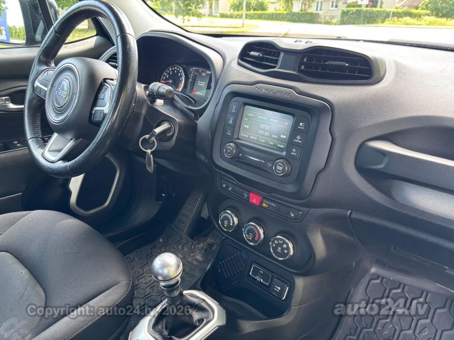 Black Jeep Renegade 2015 in Paide, with an engine capacity of 1.40 L and mileage of 128 thousand km for 7390 €, photo 9 on AUTOMOTO.COM.LV
